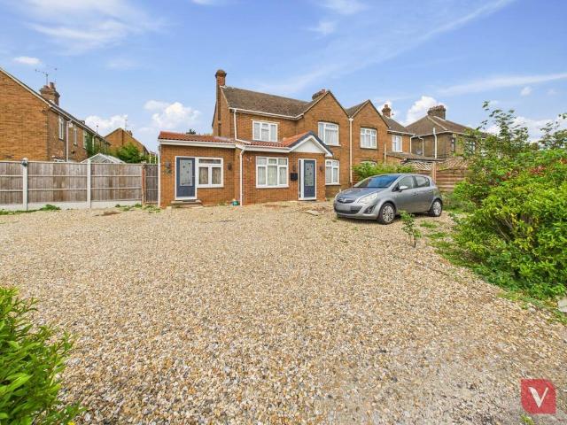 5 bedroom semi detached house for sale