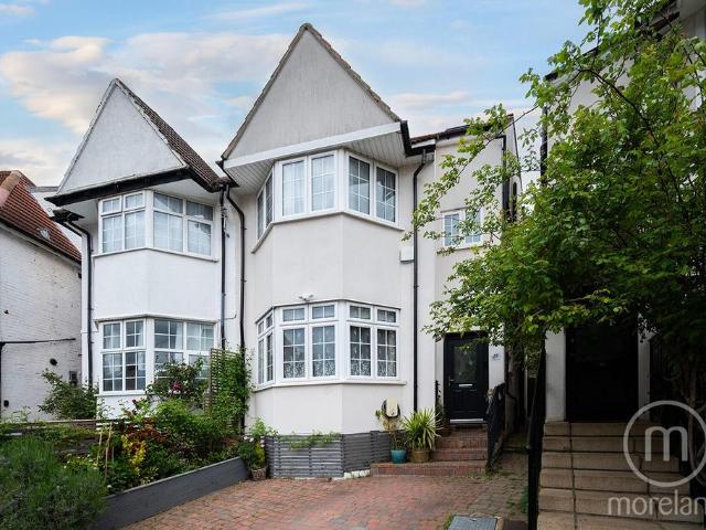 5 bedroom semi detached house for sale