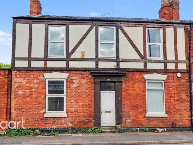5 bedroom semi detached house for sale