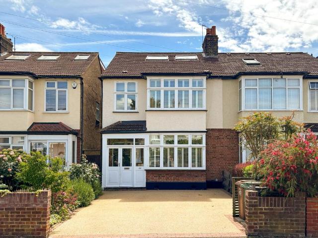 5 bedroom semi detached house for sale