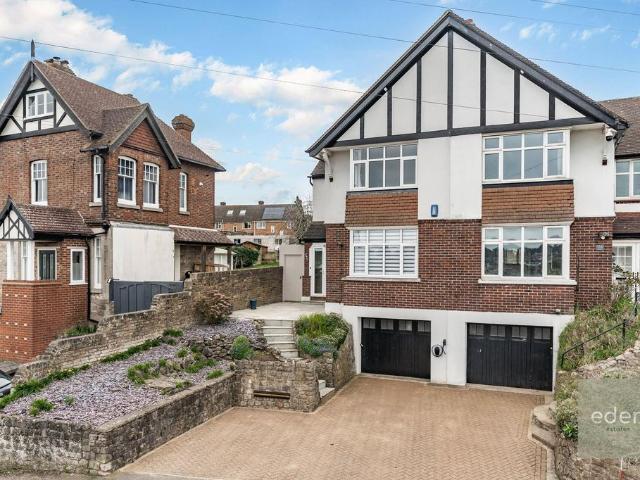 5 bedroom semi detached house for sale