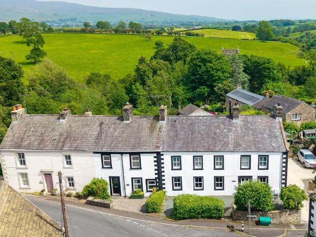 5 bedroom semi detached house for sale