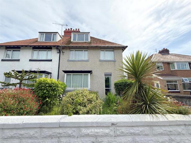5 bedroom semi detached house for sale