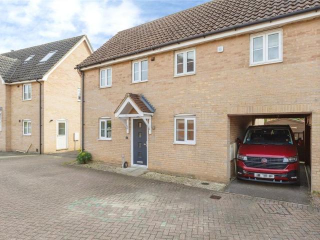 5 bedroom semi detached house for sale