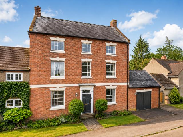 5 bedroom semi detached house for sale