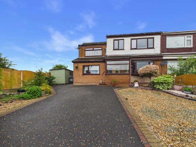5 bedroom semi detached house for sale