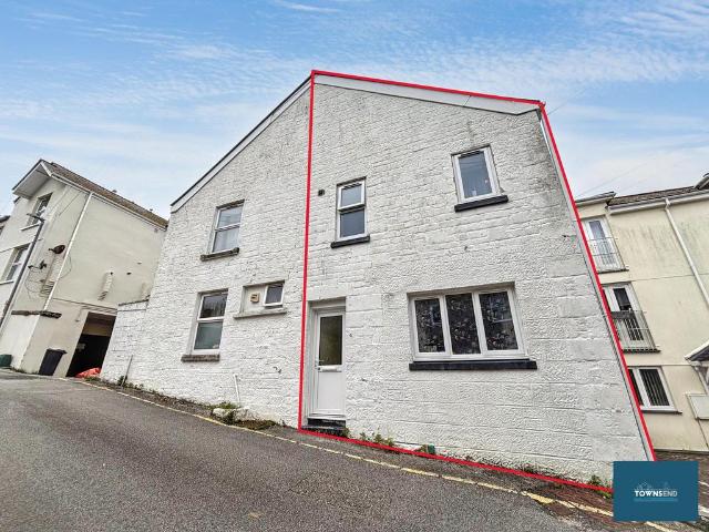 5 bedroom semi detached house for sale