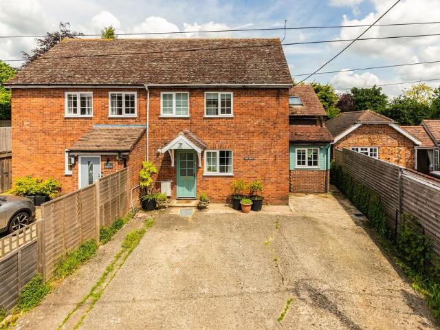 5 bedroom semi detached house for sale
