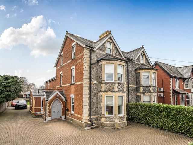 5 bedroom semi detached house for sale