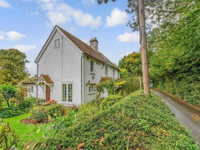 5 bedroom semi detached house for sale