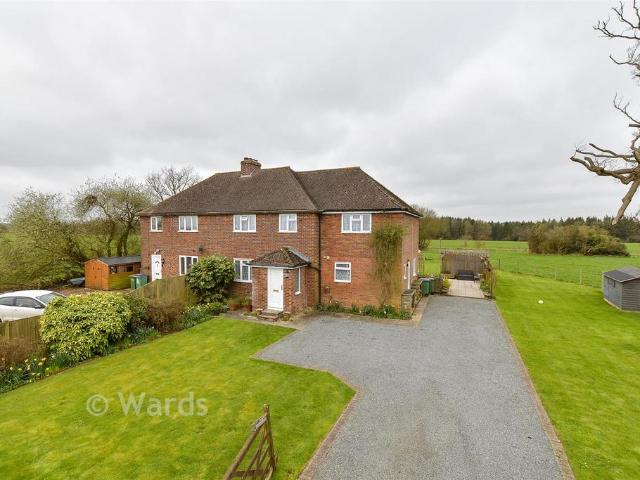 5 bedroom semi detached house for sale