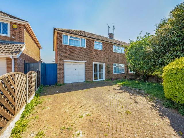5 bedroom semi detached house for sale