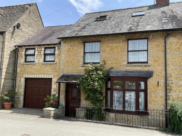 5 bedroom semi detached house for sale
