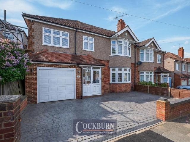 5 bedroom semi detached house for sale