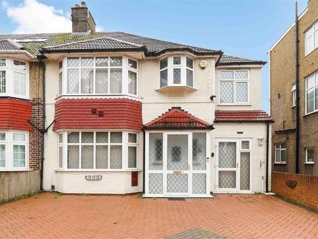5 bedroom semi detached house for sale