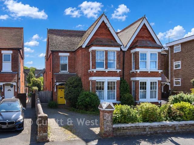 5 bedroom semi detached house for sale