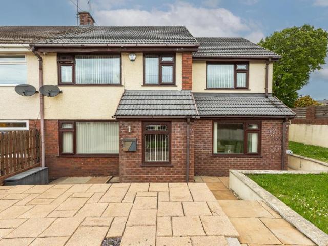 5 bedroom semi detached house for sale