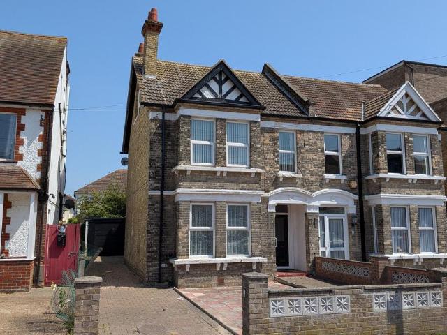 5 bedroom semi detached house for sale