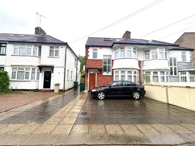 5 bedroom semi detached house for sale