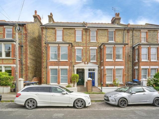5 bedroom semi detached house for sale