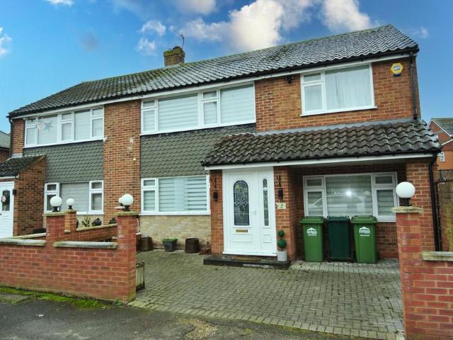 5 bedroom semi detached house for sale