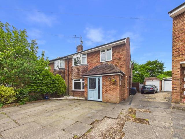 5 bedroom semi detached house for sale