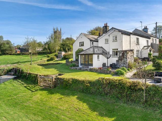 5 bedroom semi detached house for sale