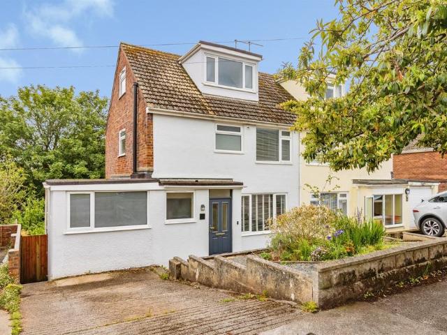 5 bedroom semi detached house for sale