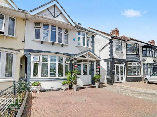 5 bedroom semi detached house for sale