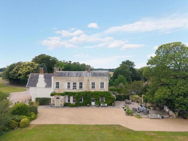 5 bedroom semi detached house for sale