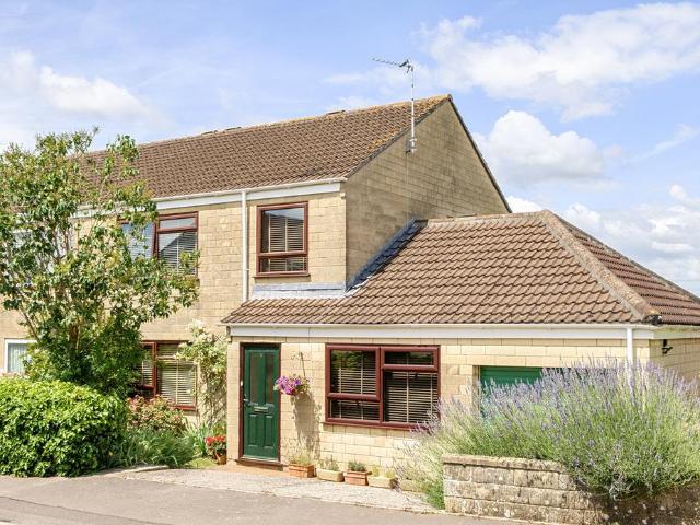 5 bedroom semi detached house for sale