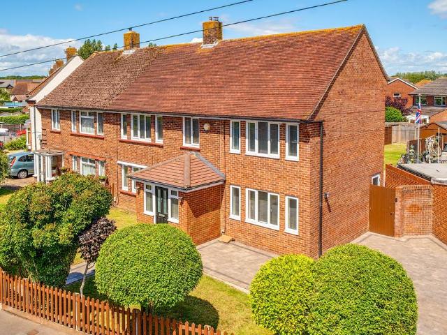 5 bedroom semi detached house for sale