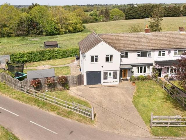 5 bedroom semi detached house for sale