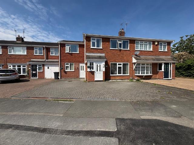 5 bedroom semi detached house for sale