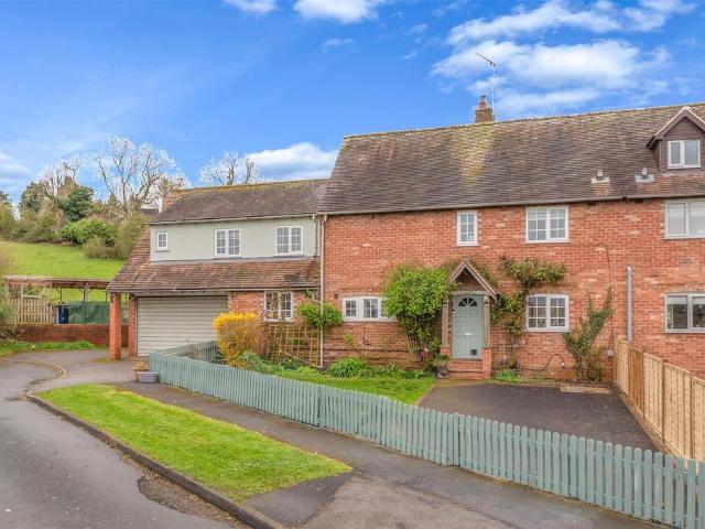 5 bedroom semi detached house for sale