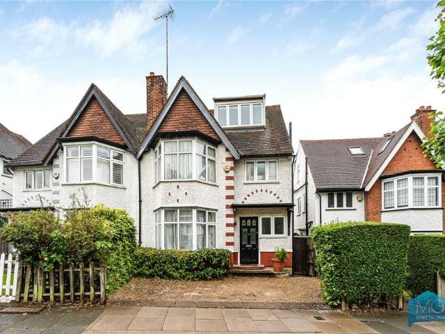5 bedroom semi detached house for sale