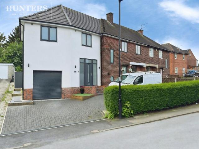5 bedroom semi detached house for sale