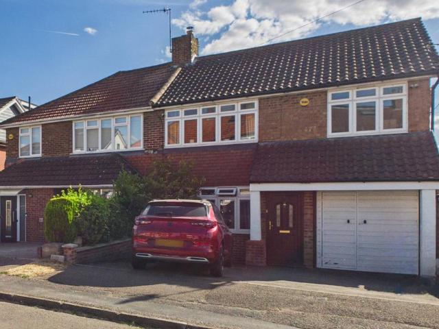 5 bedroom semi detached house for sale