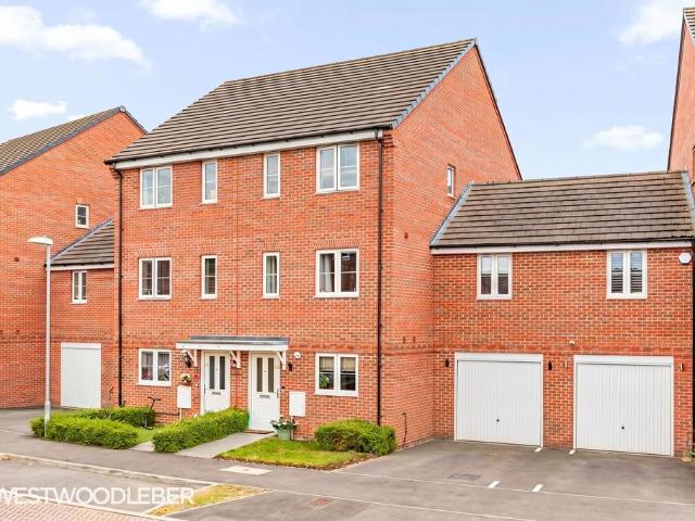 5 bedroom semi detached house for sale