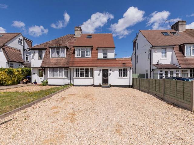 5 bedroom semi detached house for sale