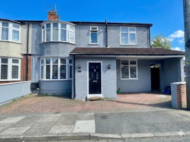 5 bedroom semi detached house for sale