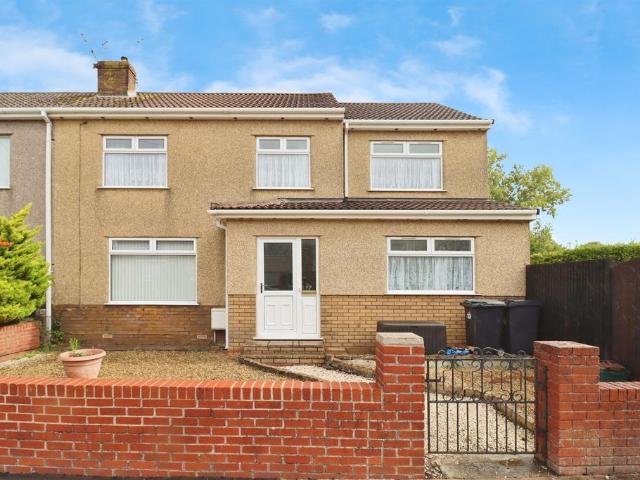 5 bedroom semi detached house for sale