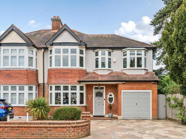 5 bedroom semi detached house for sale