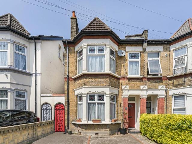 5 bedroom semi detached house for sale