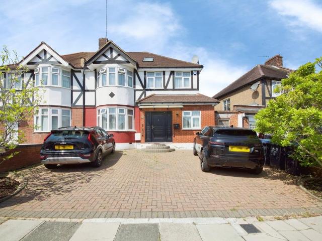 5 bedroom semi detached house for sale
