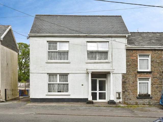 5 bedroom semi detached house for sale