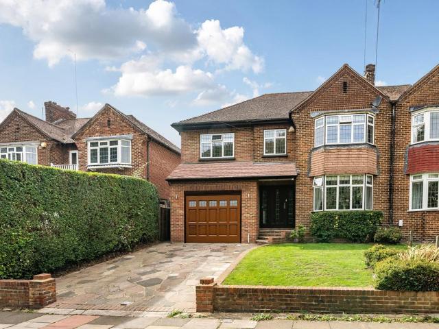 5 bedroom semi detached house for sale