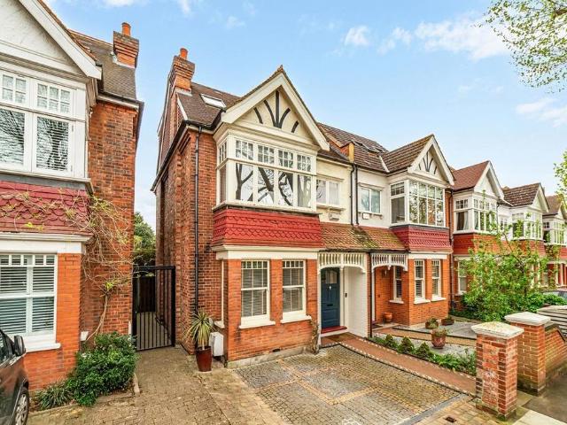 5 bedroom semi detached house for sale