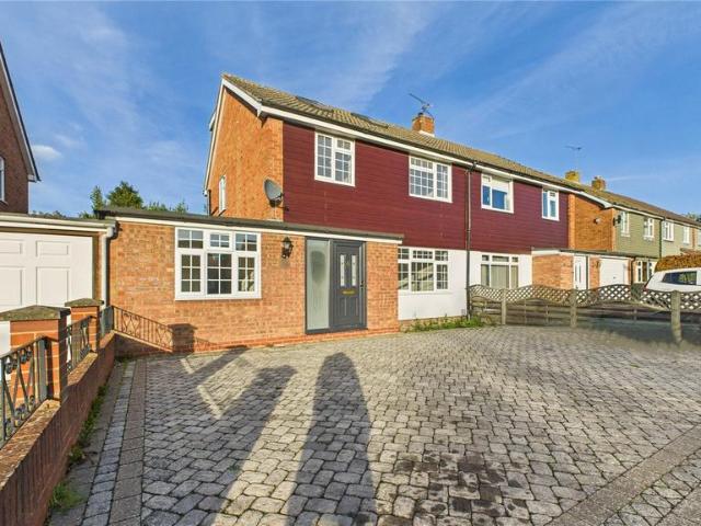 5 bedroom semi detached house for sale
