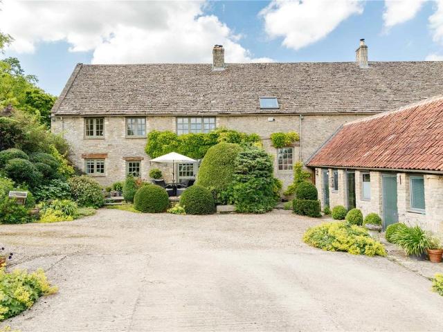 5 bedroom semi detached house for sale